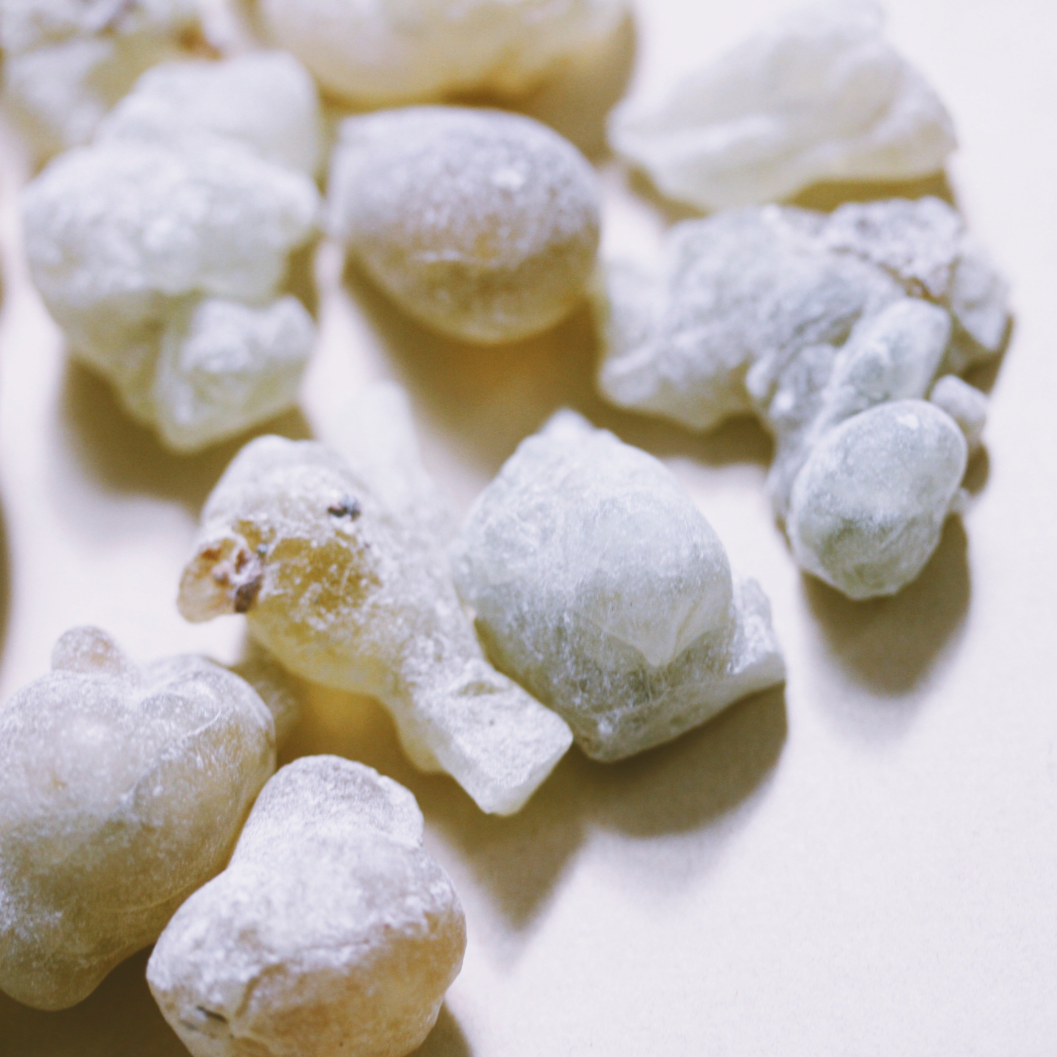 SMUDGING HERBS: BOSWELLIA SACRA ~ DEEP GREEN HOJARI (Frankincense Resi ...